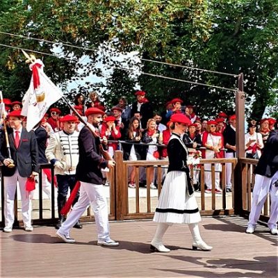 Uxue Lucas Cantinera de Anaka Ofrenda 2023